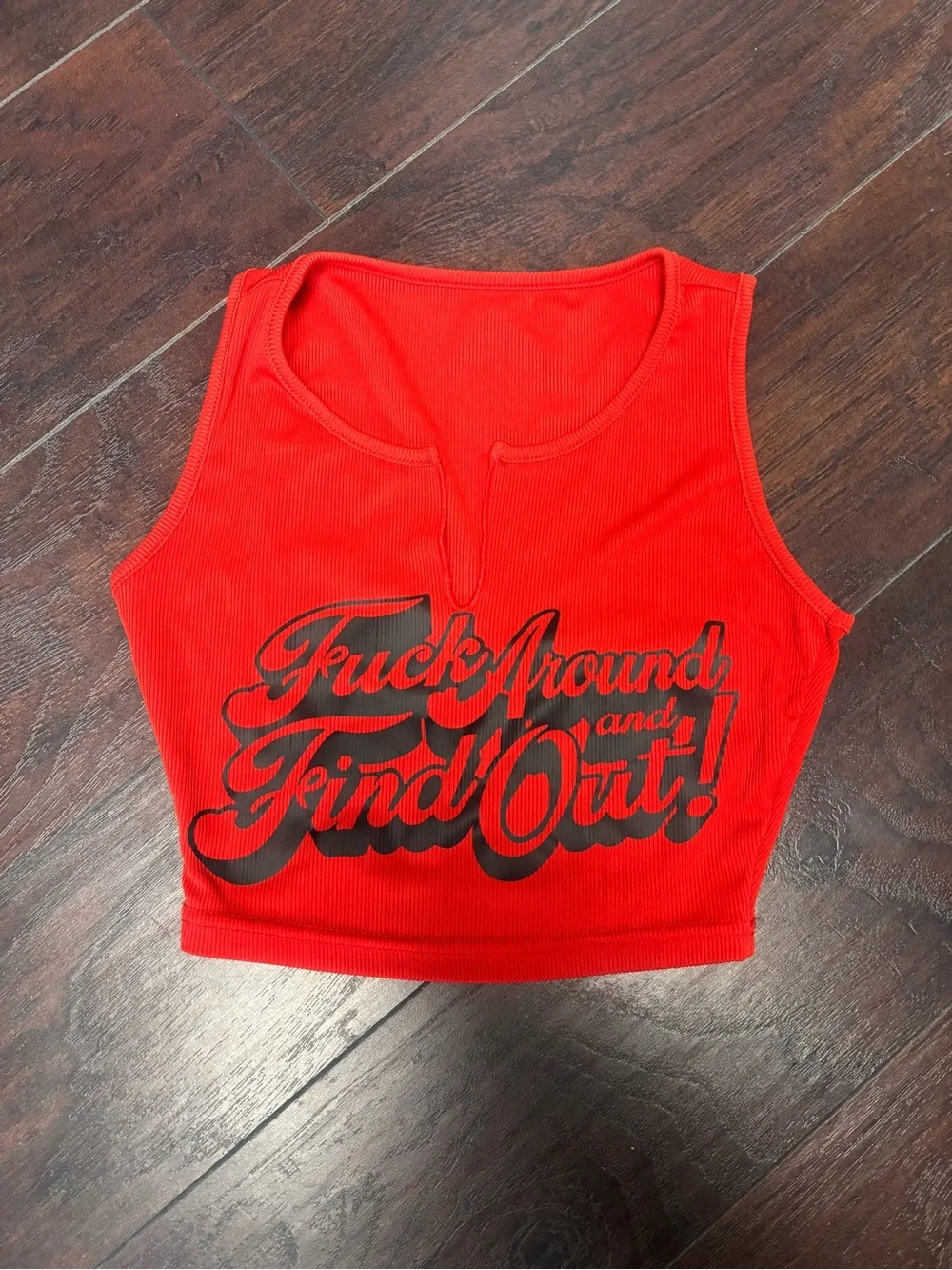 SHEIN | Tops | Red Graphic Crop Tank | Poshmark